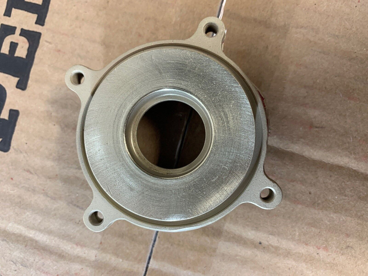 Volvo Penta Raw Water Sea Pump Bearing Housing for 21214599 21214596 ...